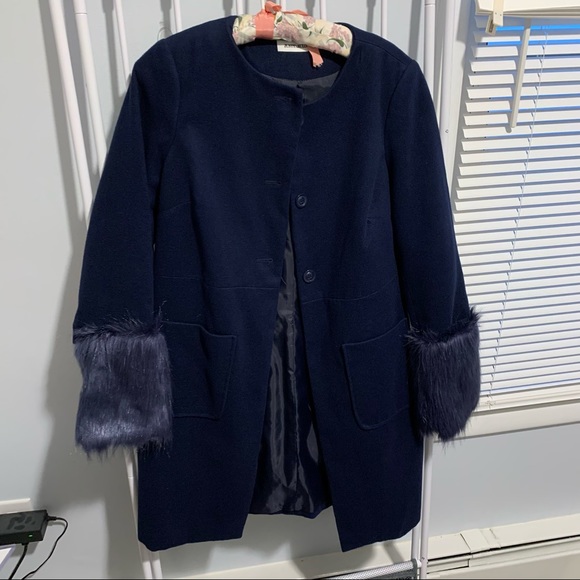 JustFab | Jackets & Coats | Justfab Navy Blue Fur Sleeve Coat | Poshmark